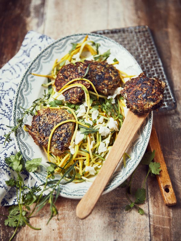 Steak d’aubergine et salade de courgettes, miel et feta - 180°C La ...